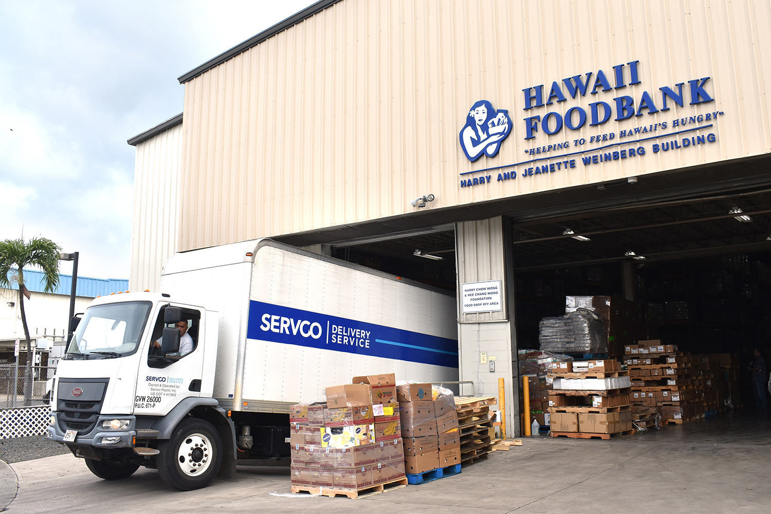 Servco Provides Delivery Vehicle to Help the Hawaii Foodbank Ramp Up ...